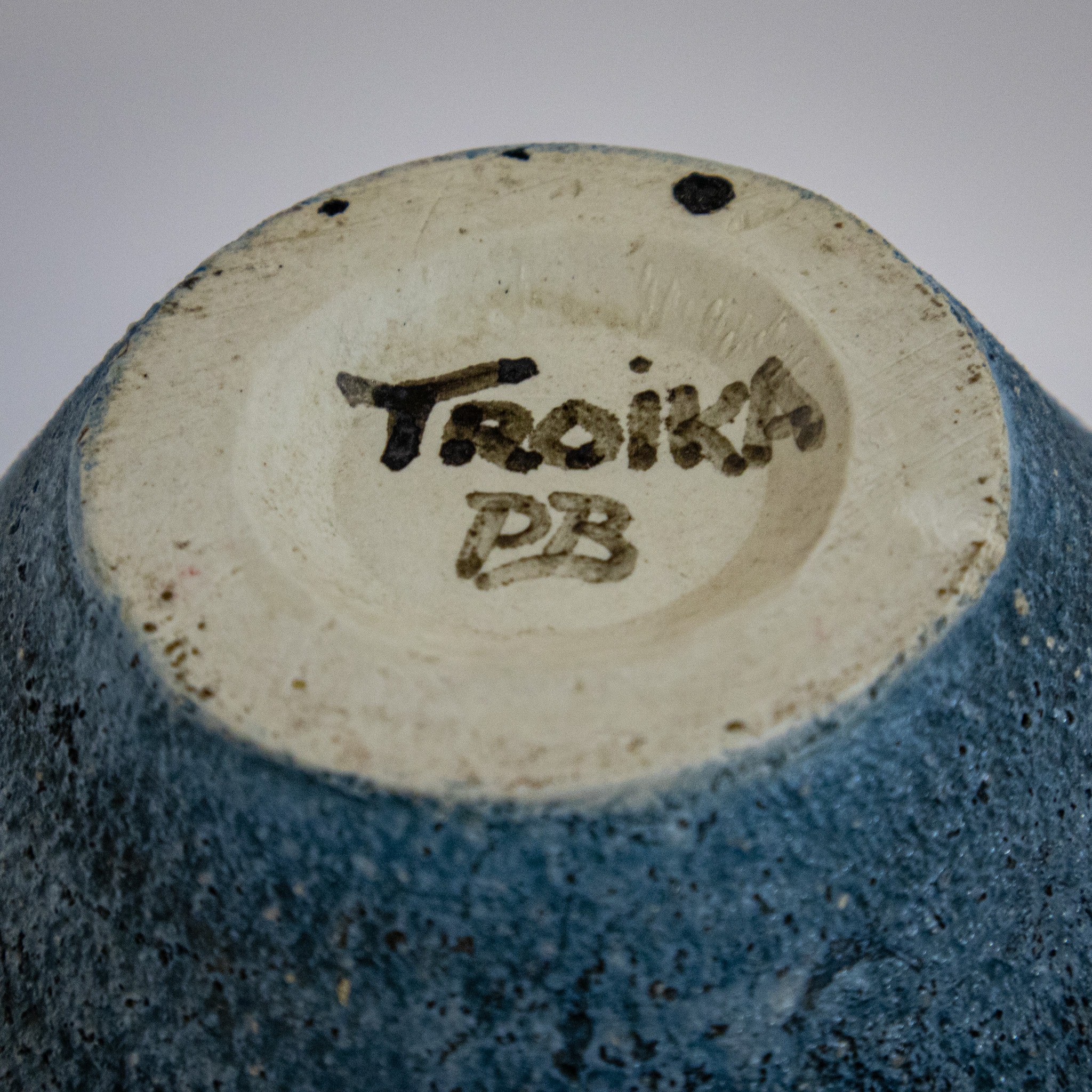 Large Troika Vase | Newark Antiques & Interiors